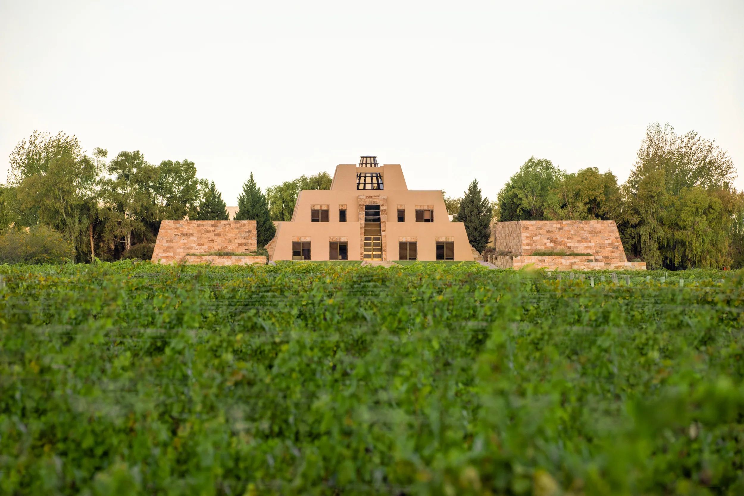 Visit Argentina - Vinicola - Bodega Catena Zapata